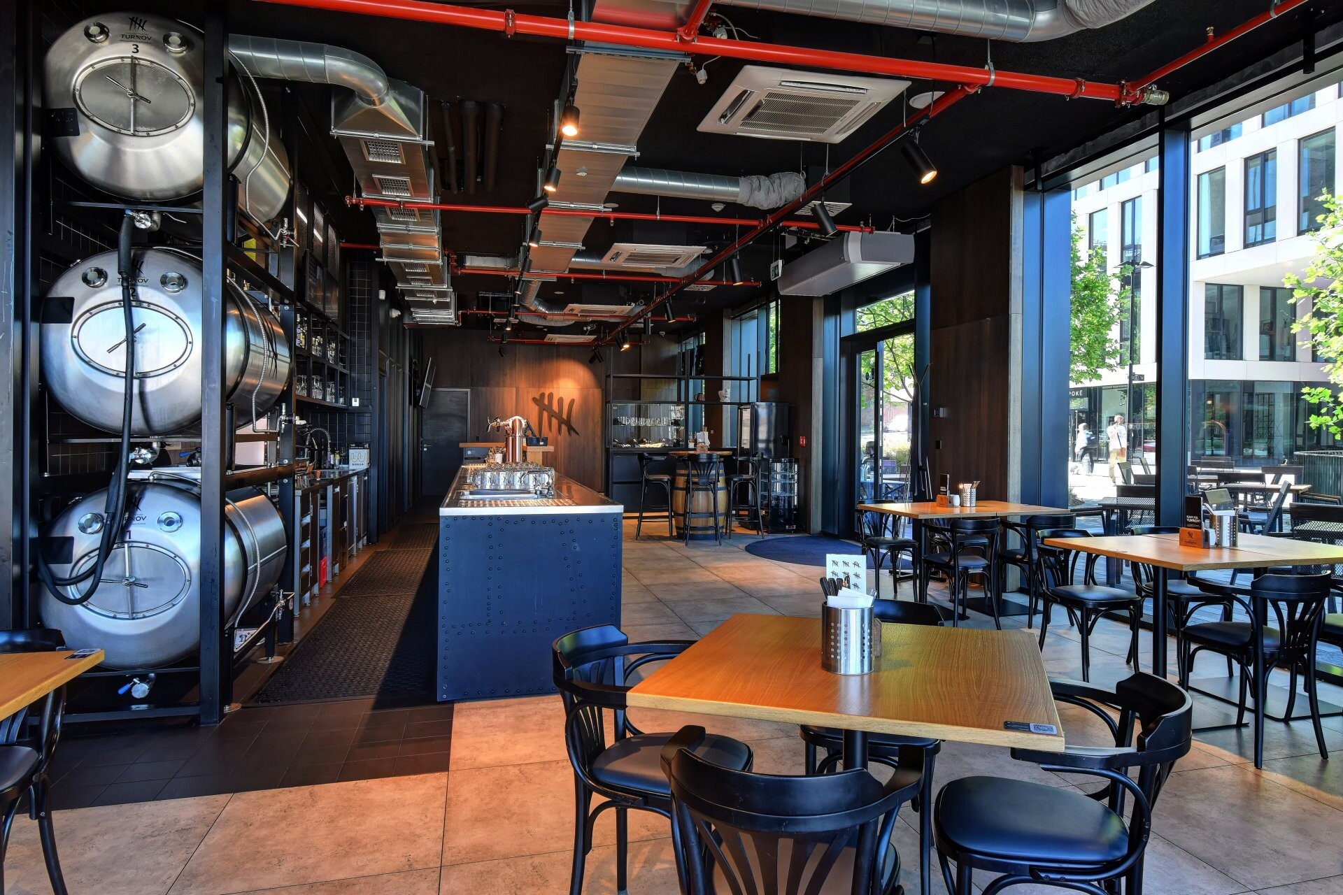 Churchill | Turnovská pivnice